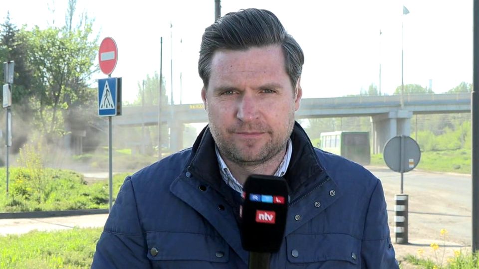 Ukraine-Reporter über Kiews Reaktionen auf Drohnenanschlag in Moskau ... Ukraine-Reporter über Kiews Reaktionen auf Drohnenanschlag in Moskau ...