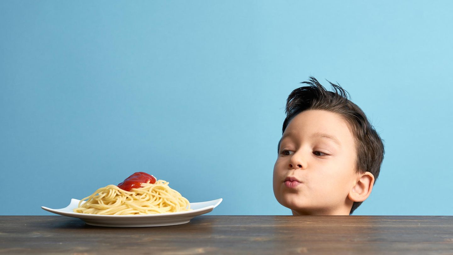 Kochen mit Kindern: Expertin erklärt, wie man mit Essensmarotten ...