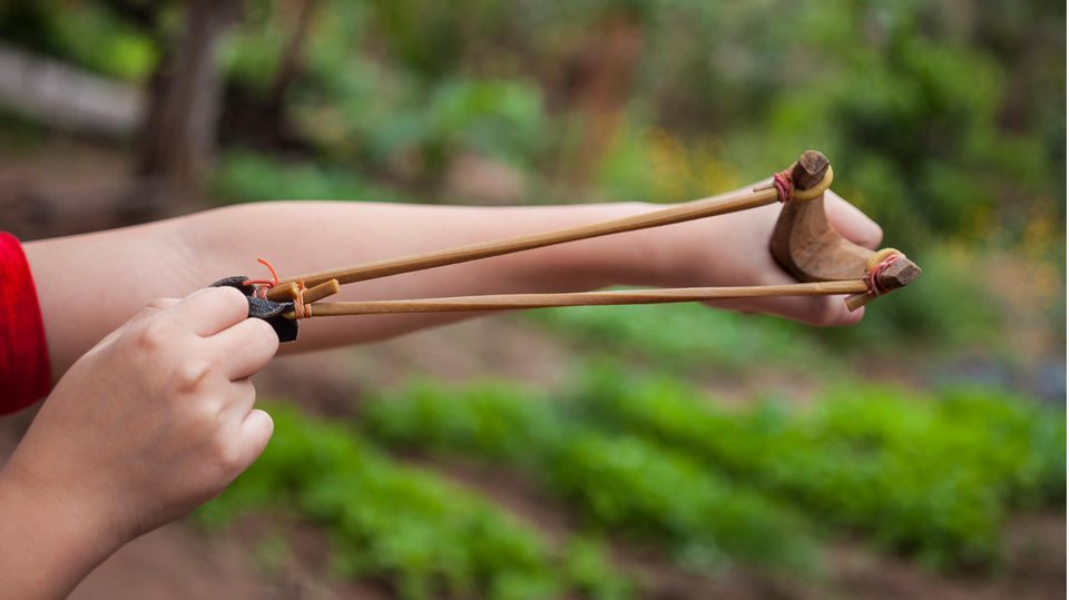 13-Jähriger schlägt Kidnapper mit einer Zwille in die Flucht | STERN.de