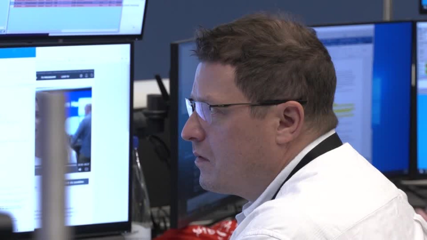 Video: Dax zur Eröffnung kaum verändert | STERN.de