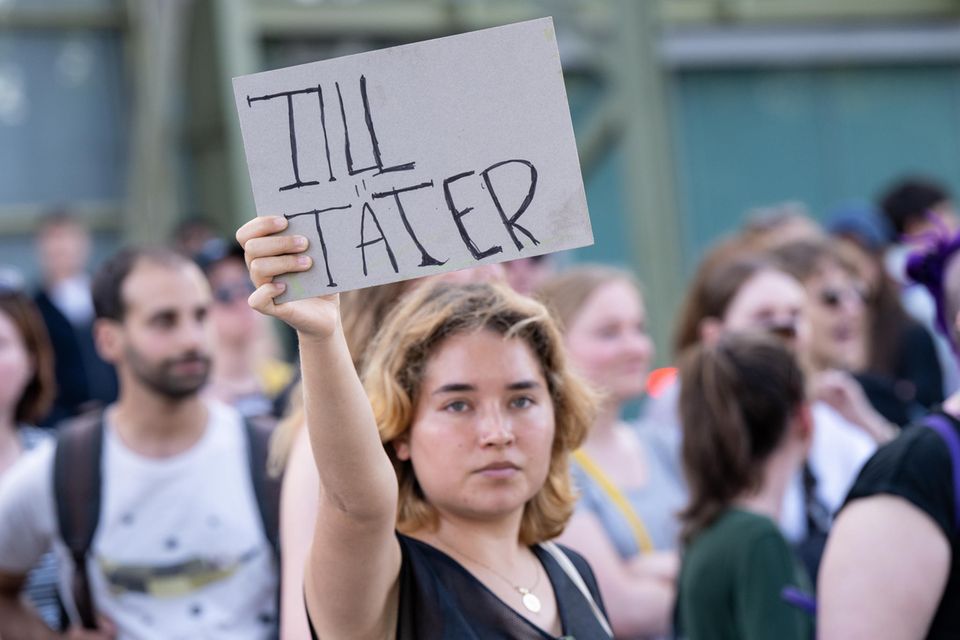 Rammstein in Bildern: Phallus, Feuer und Provokation | STERN.de