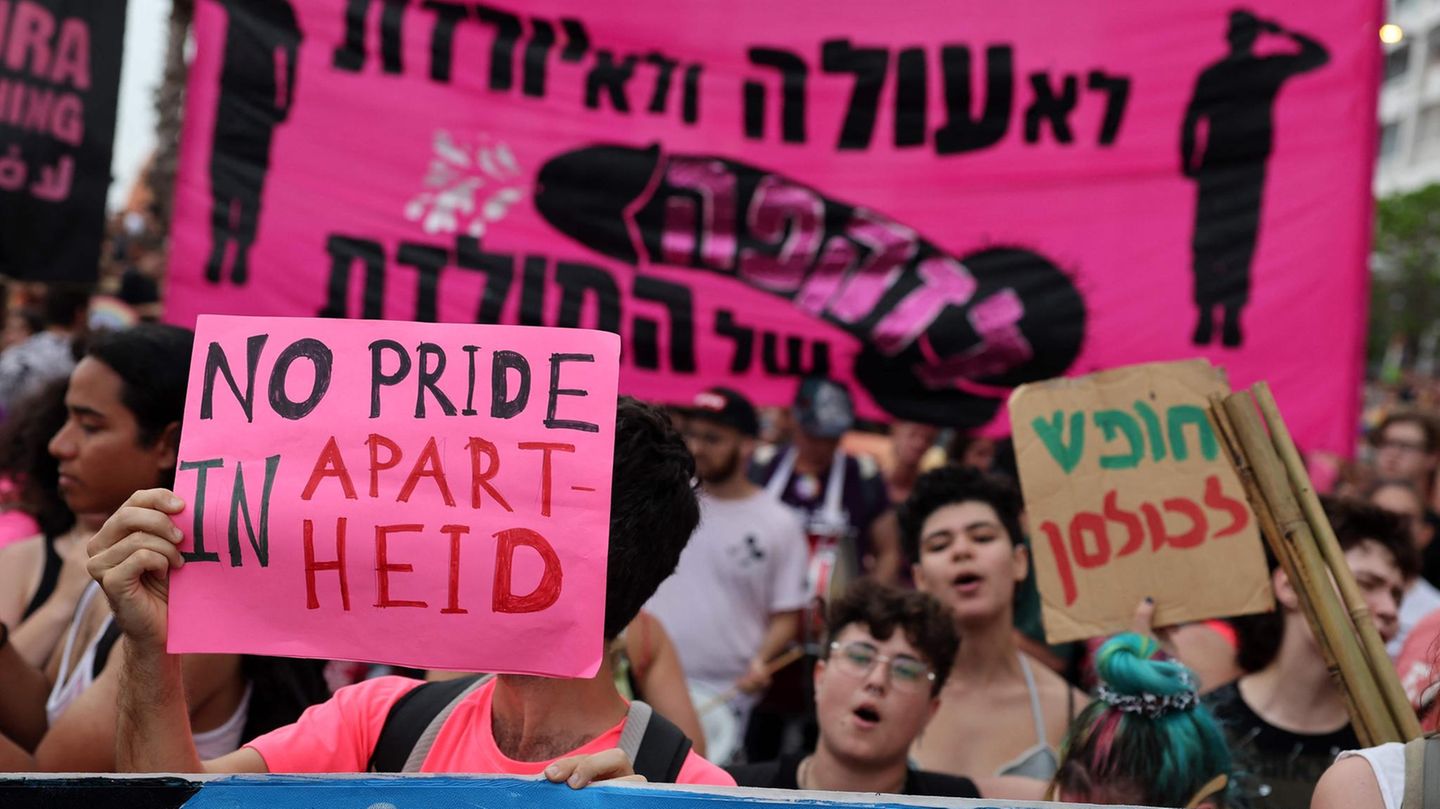 Tel Aviv: Zehntausende feiern größte Pride Parade in Nahost | STERN.de