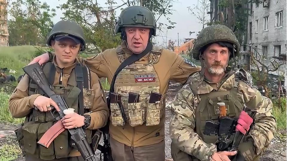 Wagner-Truppe vs. Armee: Russischer Offizier wirft Söldnern Folter vor ...