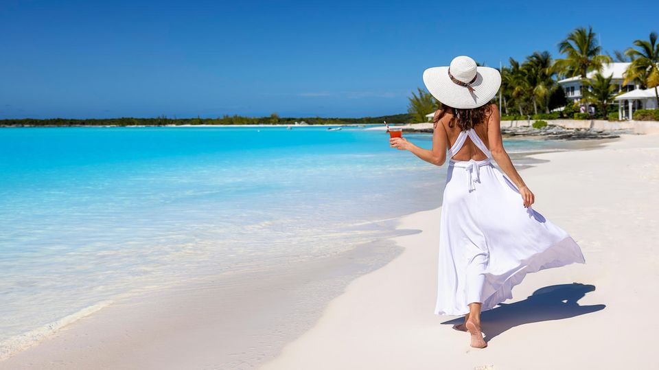 Strandkleider Trends: Die schönsten Looks des Sommers | STERN.de