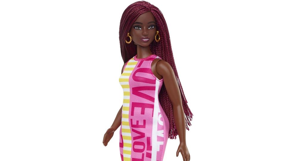 Der Wandel der Barbie-Puppe in Bildern: vom deutschen Pin-Up-Girl zum ...