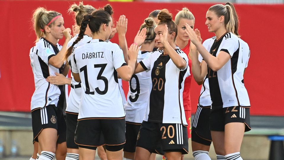 Fußball-WM: Titelprämie, Gehälter - so wird bei den Frauen gezahlt | STERN.de