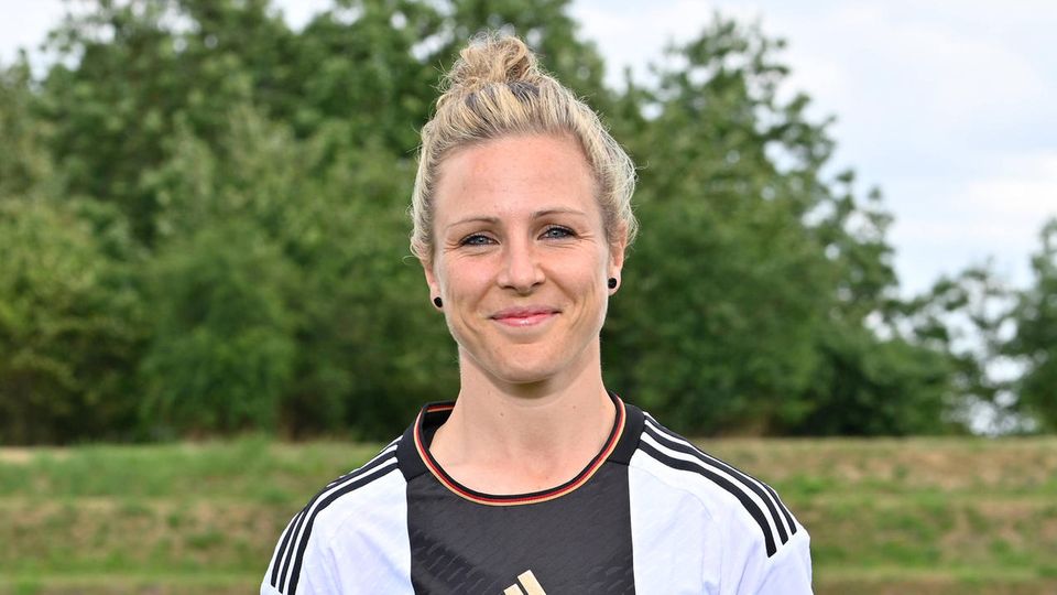 DFB-Star Svenja Huth wird Mutter: "Wir spüren schon Tritte" | STERN.de