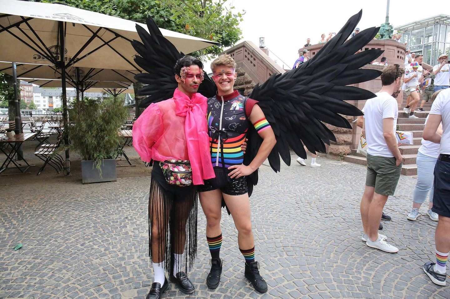 Leipzig, Frankfurt, Rostock: Die schönsten Bilder des CSD-Wochenendes | STERN.de