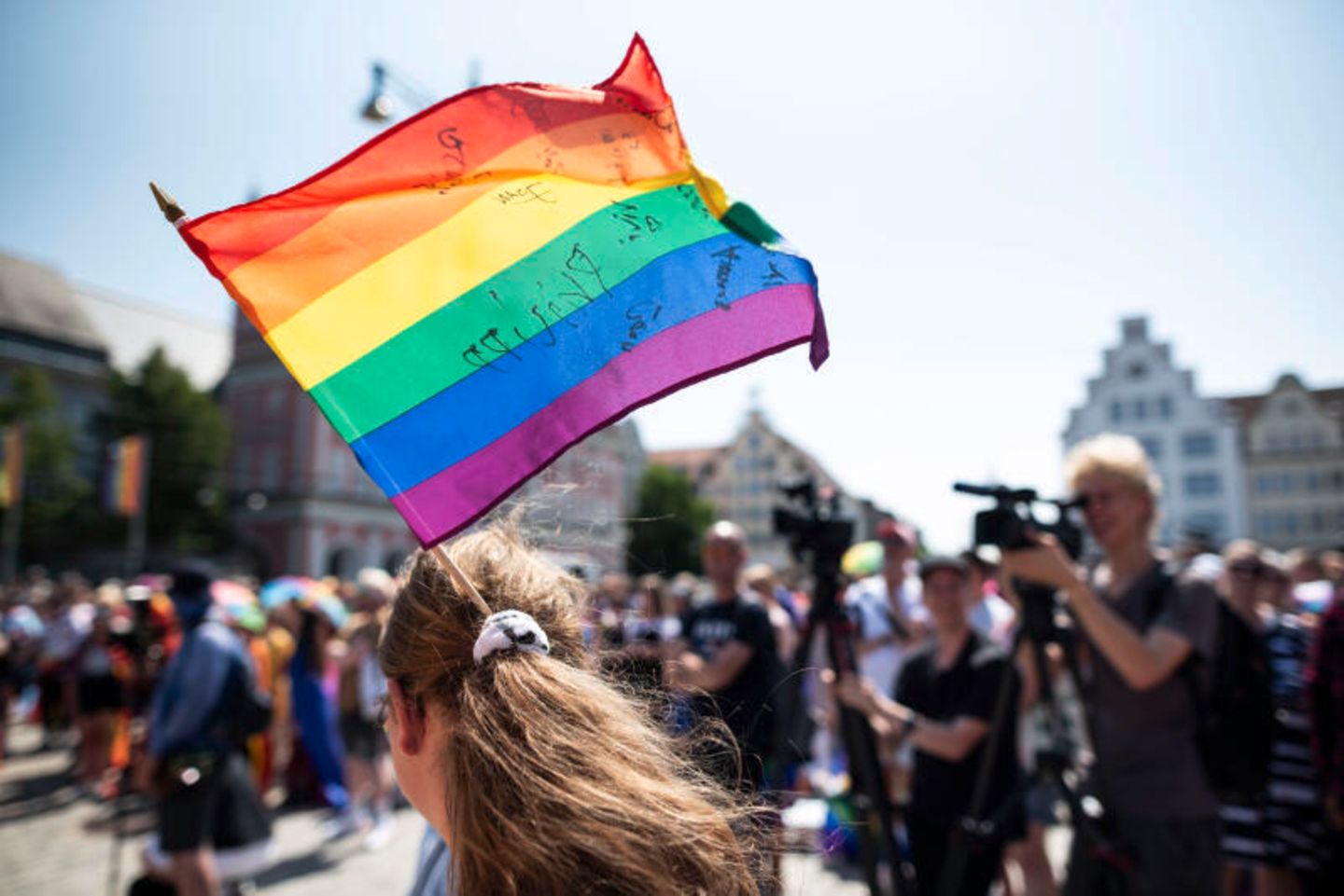Leipzig, Frankfurt, Rostock: Die schönsten Bilder des CSD-Wochenendes | STERN.de