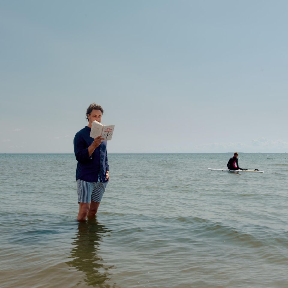 Bücher: 24 Promis verraten, was sie diesen Sommer lesen | STERN.de