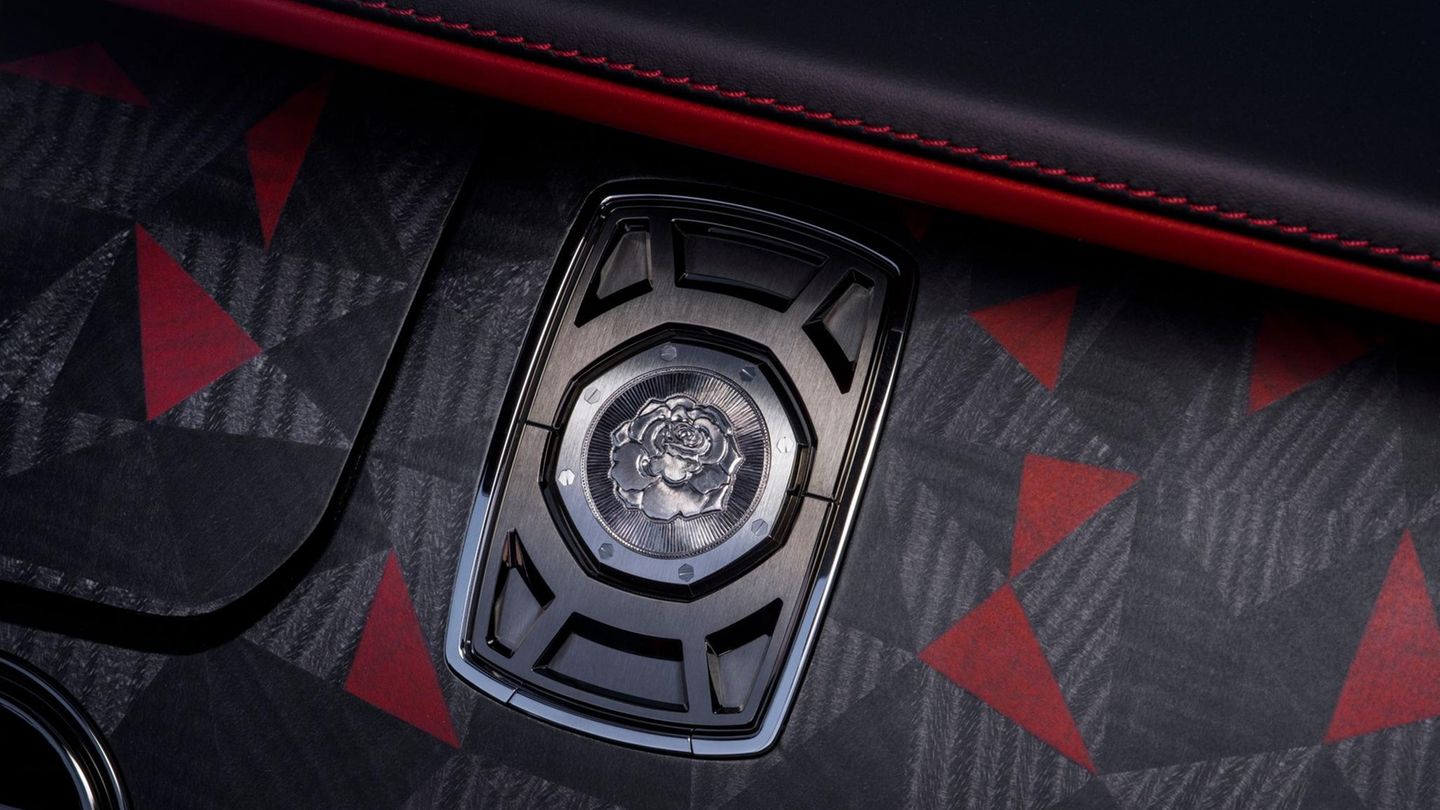 La Rose Noir Droptail: Rolls-Royce sorgt mit Luxus-Cabrio für Aufsehen ...