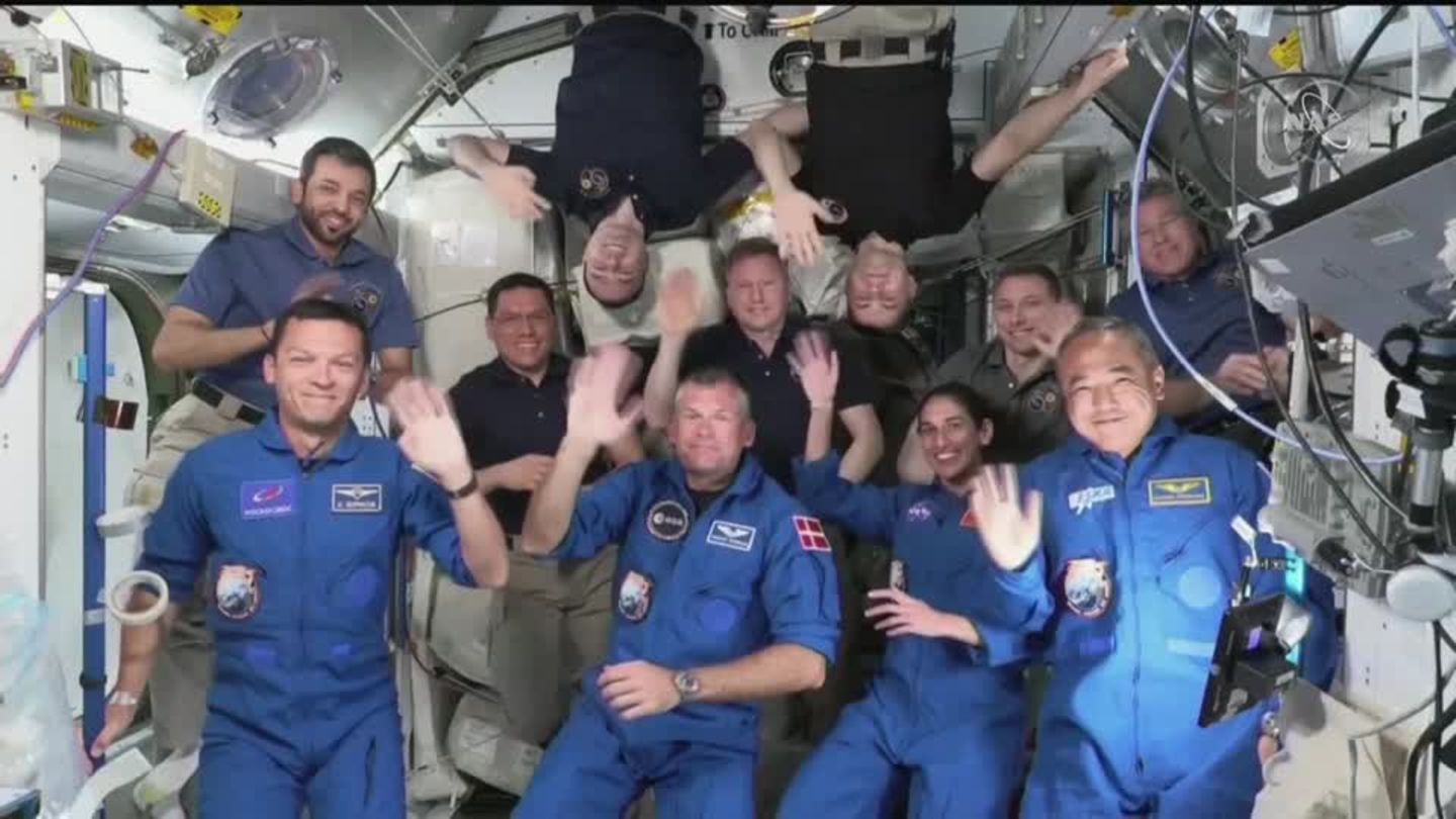 Video: Neue Besatzungsmitglieder auf der ISS eingetroffen | STERN.de