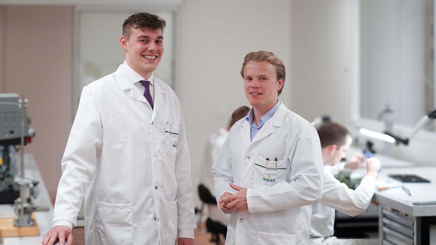 So bildet Rolex seinen Uhrmacher-Nachwuchs aus | STERN.de