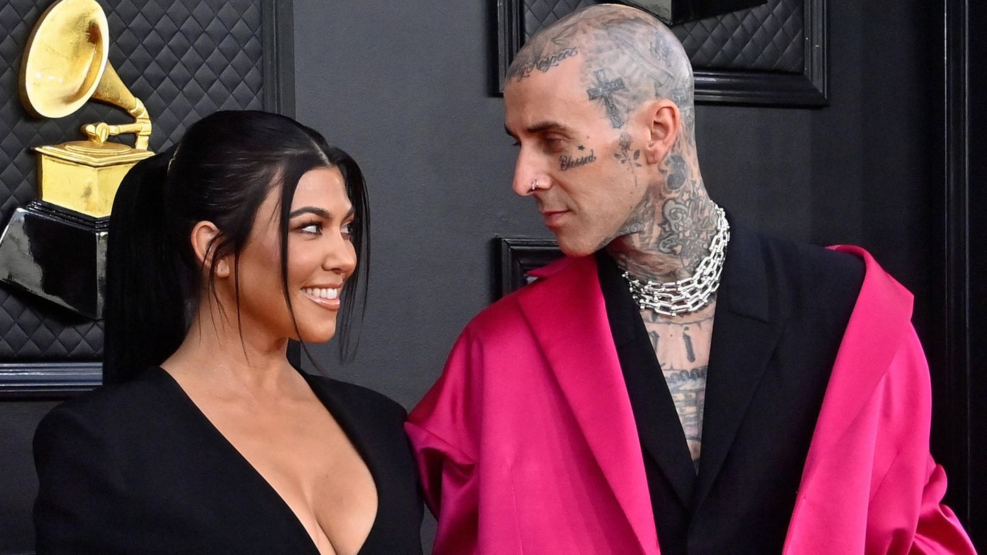 Leute von heute: Baby von Kourtney Kardashian und Travis Barker ist auf ...