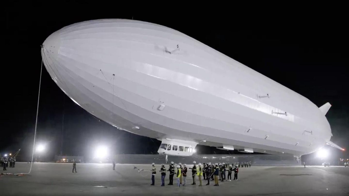 Der Zeppelin kehrt zurück: Google-Gründer enthüllt weltgrößtes ...