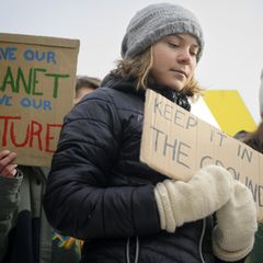 Bea Ernman – mehr als die Schwester von Greta Thunberg | STERN.de