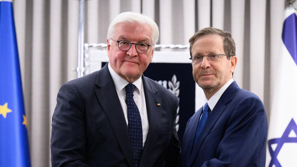 Bundespräsident Steinmeier besucht Israel und sichert Solidarität zu | STERN.de
