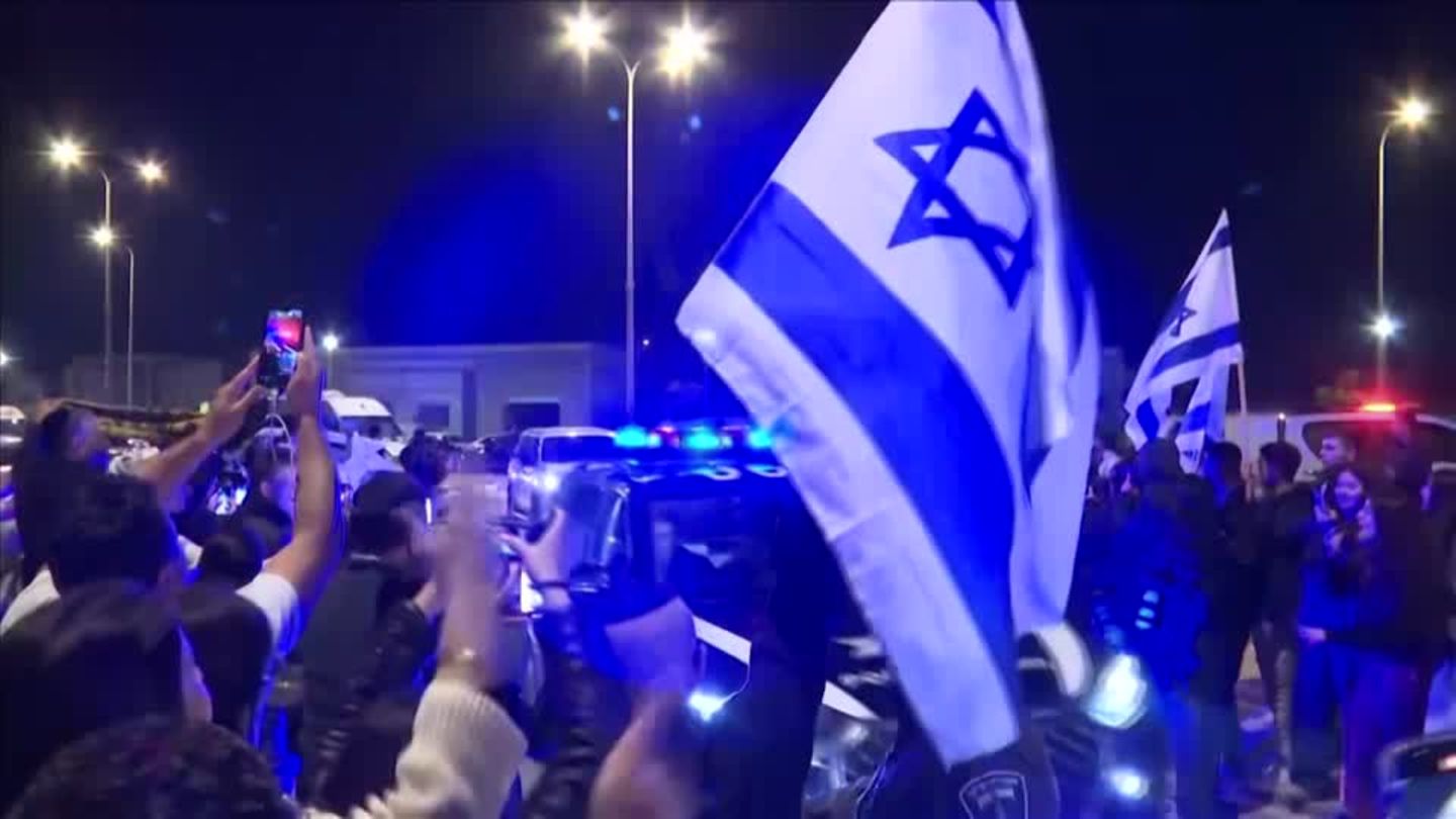 Video: Weitere Geiseln frei und Feuerpause im Gazastreifen verlängert ... Video: Weitere Geiseln frei und Feuerpause im Gazastreifen verlängert ...