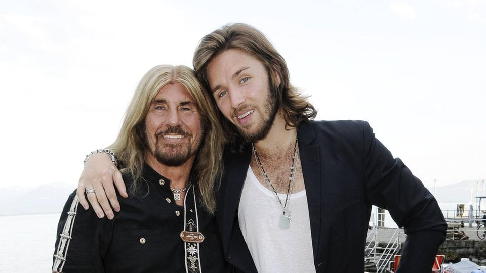 Gil Ofarim: Verstorbener Vater hätte ihn vor Prozess bewahren können ...