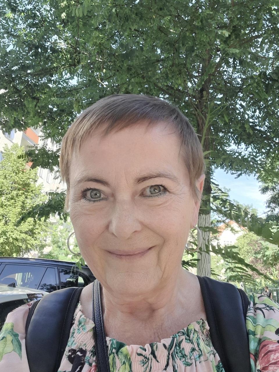 Wohnungsnot in Berlin: Rentnerin Anna geht putzen, um die Miete zu ...