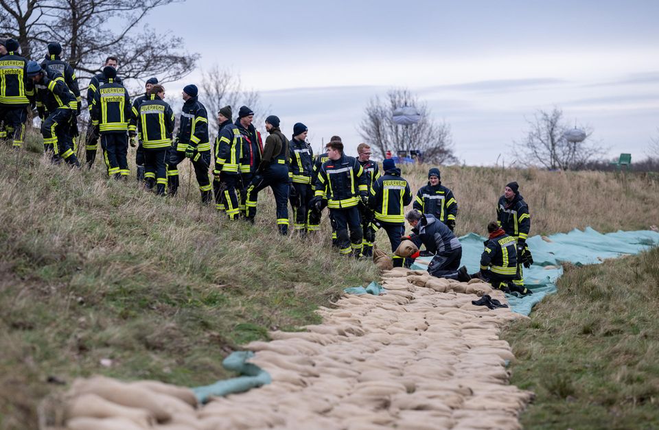 Hochwasser in Niedersachsen: Warum viele Deiche so gefährdet sind ...