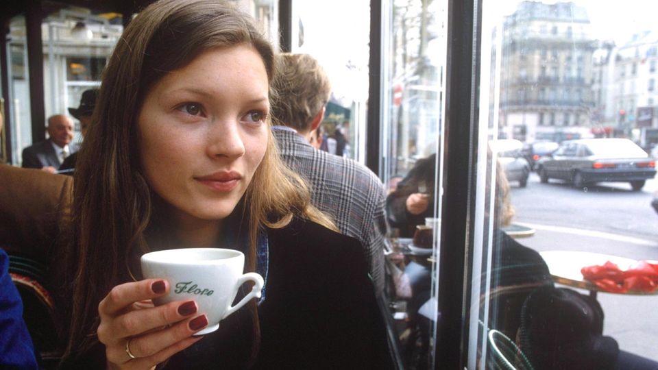 Kate Moss wird 50: Vom Straßenmädchen zur Fashion-Ikone | STERN.de