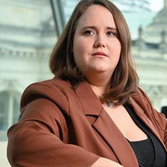 Ricarda Lang: Die Grünen-Chefin hat ihren Partner geheiratet | STERN.de