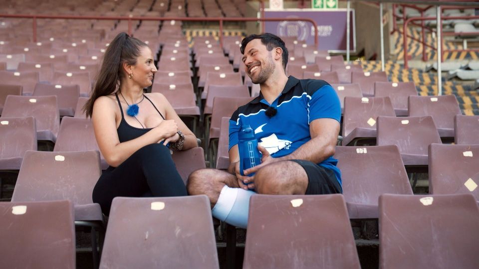 Der Bachelor 2024: Sebastian Klaus und Dennis Gries zeigen, um was es ...