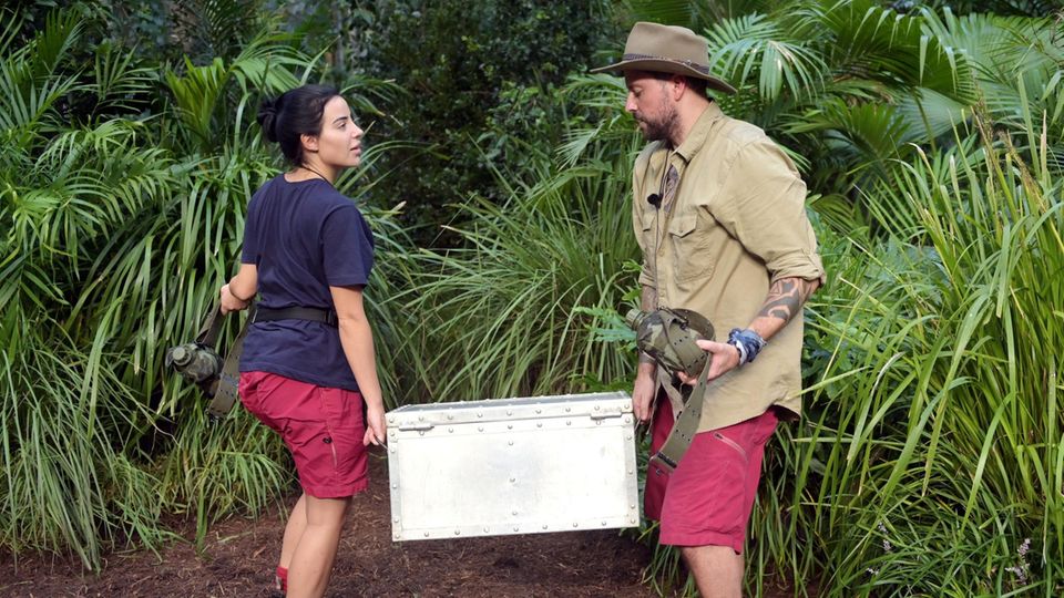 Dschungelcamp 2024: Leyla und Mike in Flirtlaune, Tränen bei Kim ...