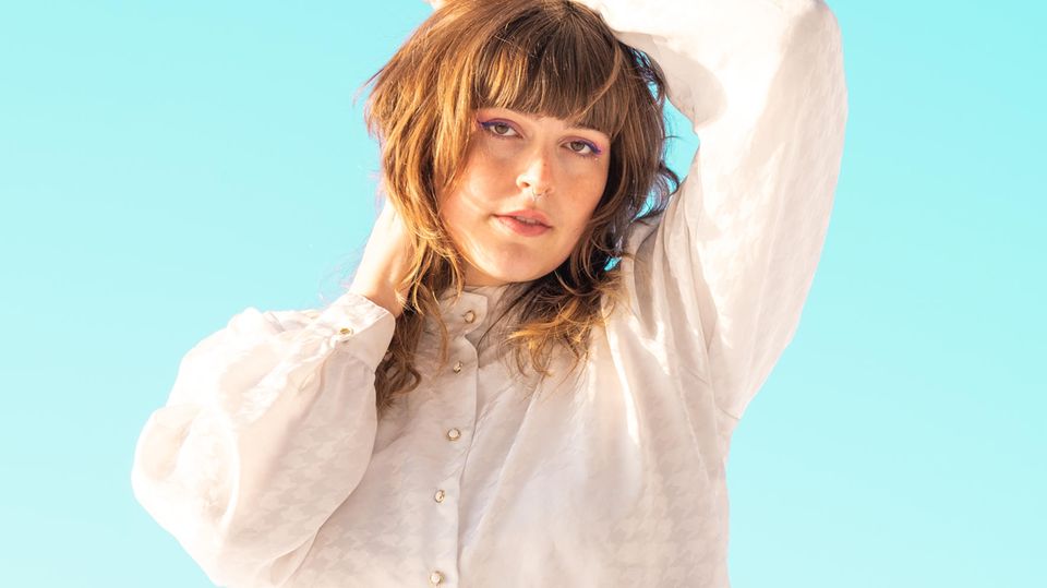 Newcomerin Soffie im Interview über ihren Song, der zufällig zu einer ...