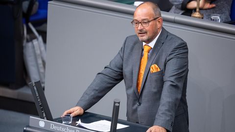 Bundestag: Diese Abgeordneten schwänzen am häufigsten die Sitzungen ...