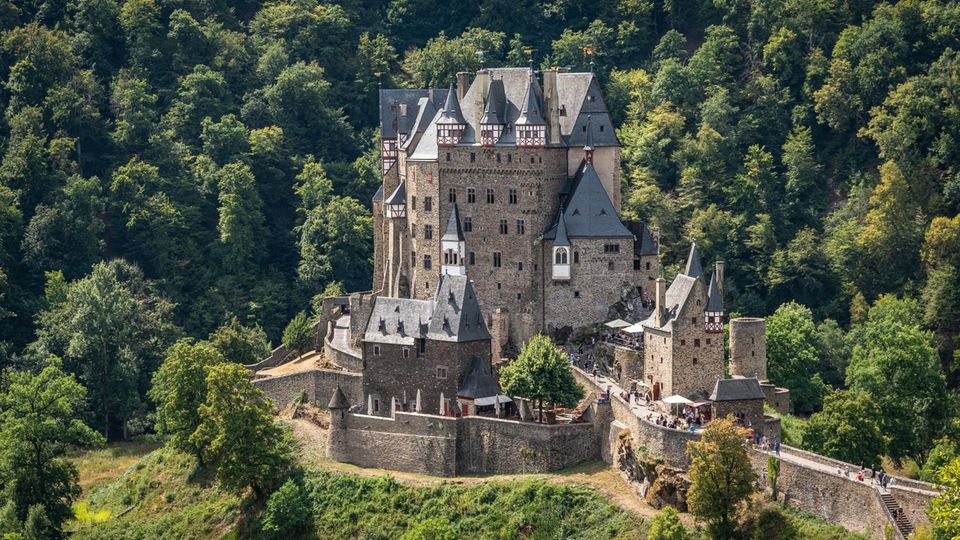 Ein Ranking der zehn beliebtesten Schlösser und Burgen in Deutschland ...
