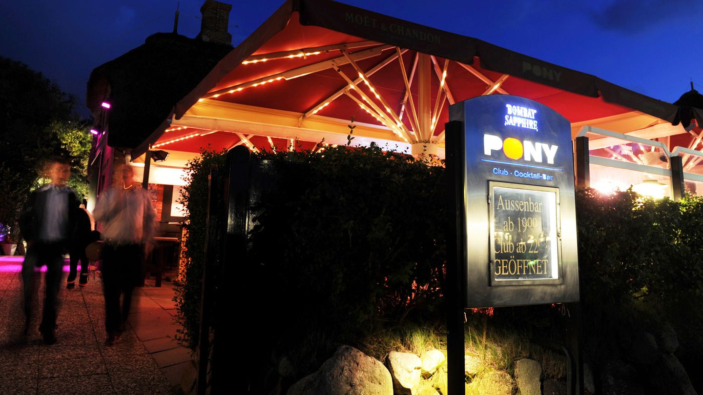 "Pony" in Kampen auf Sylt: Eine Nacht lang vor Ort | STERN.de