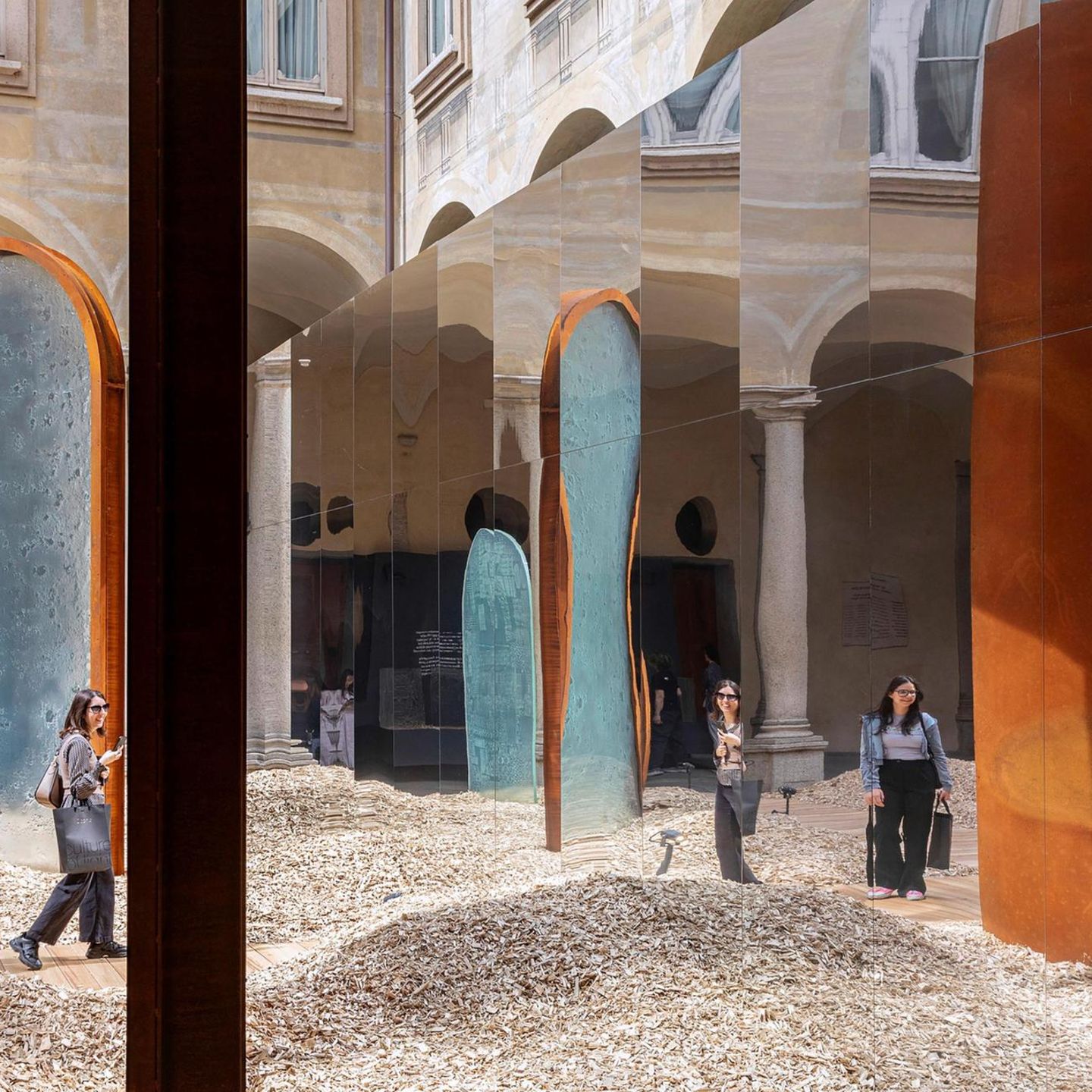 Mailänder Möbelmesse zeigt Design in sonst verborgenen Palästen | STERN.de