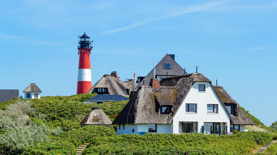 Nazi-Parolen auf Sylt: Umfrage zeigat, dass sie wohl häufiger vorkommen ...