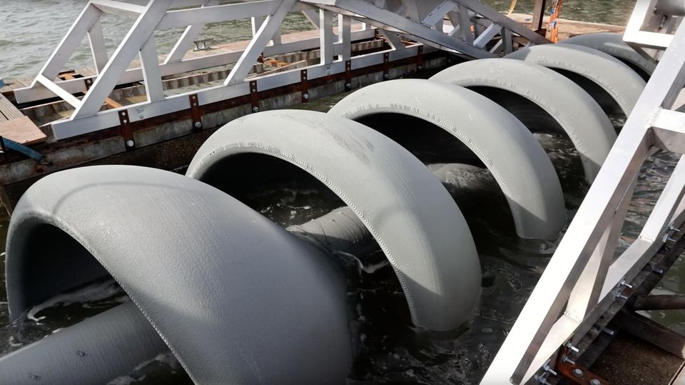 Neues Gezeitenkraftwerk aus Plastikmüll soll im Ärmelkanal getestet ... Neues Gezeitenkraftwerk aus Plastikmüll soll im Ärmelkanal getestet ...