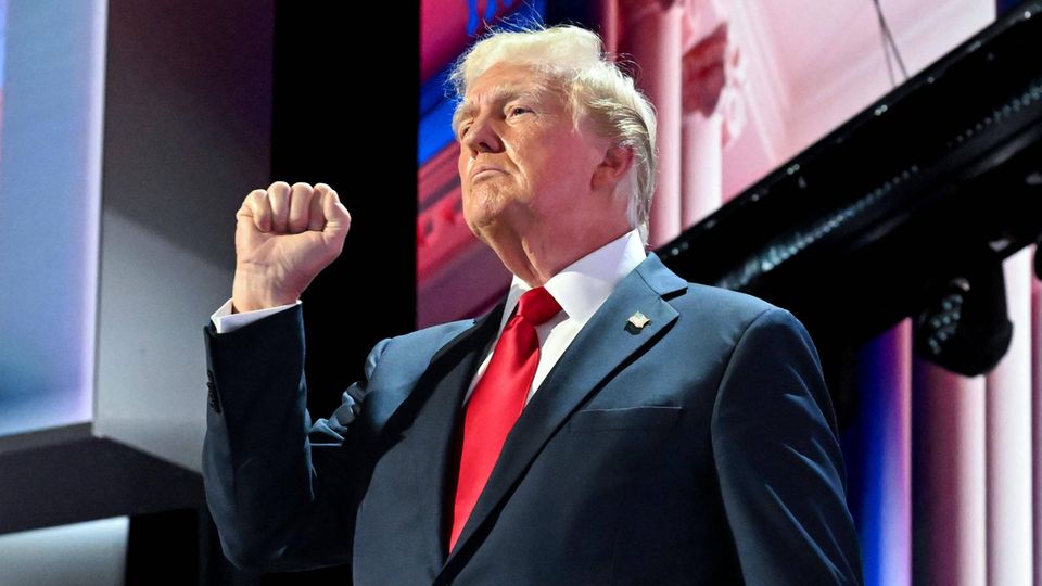 Donald Trump meldet sich nach langer Pause wieder bei X zu Wort | STERN.de