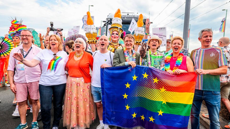 CSD in Köln: Bill und Tom Kaulitz feiern mit – die schönsten Bilder ...