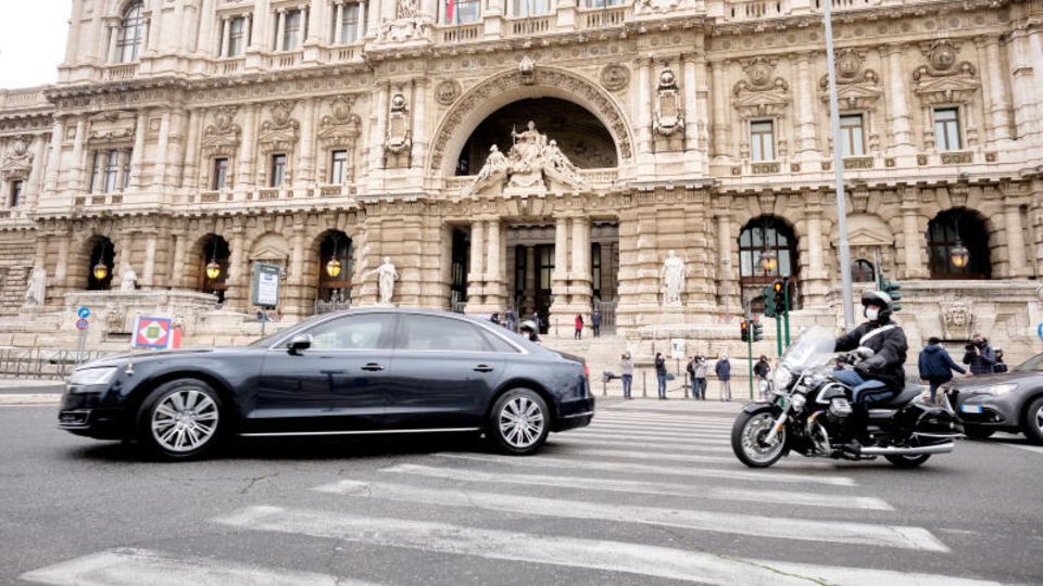Rezept Kaiserschmarrn: Mit diesem Rezept gelingt er am besten (Video ...