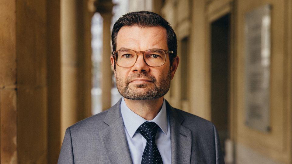 Marco Buschmann fürchtete Giftanschlag auf freigelassene Geiseln | STERN.de