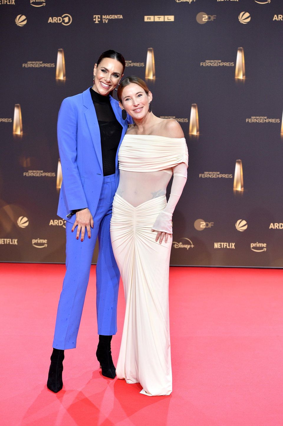 Deutscher Fernsehpreis 2024: Das trugen die Stars auf dem roten Teppich | STERN.de