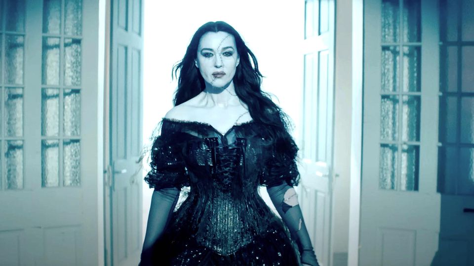 Monica Bellucci wird 60: Das Leben und die Karriere der Schauspielerin ...