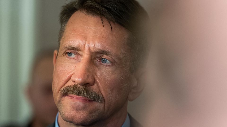 Wiktor But: "Händler des Todes" wohl wieder aktiv – für Huthi-Miliz ...