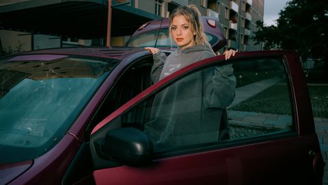 Comedienne Laura Larsson und das Geschäft mit der Nostalgie | STERN.de