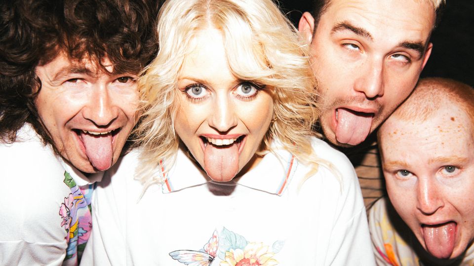 Amyl And The Sniffers: das neue Album "Cartoon Darkness" | STERN.de