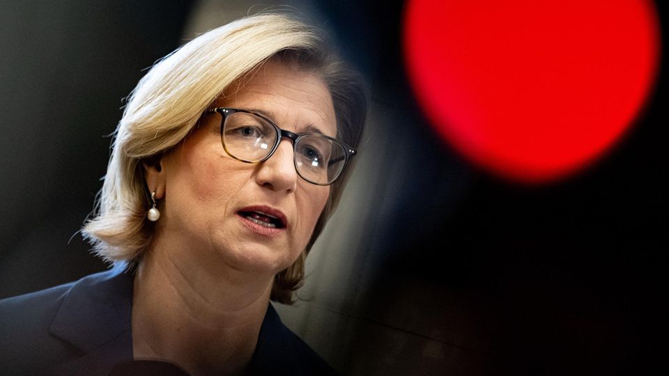 Anke Rehlinger wirft Union Fixierung auf "Migrationsobergrenze" vor | STERN.de