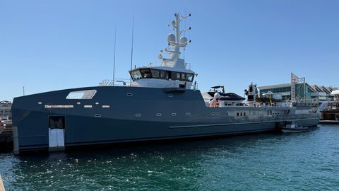 Mark Zuckerbergs Mega-Yachten liegen an Hotspot – Mann enterte Beiboot ...