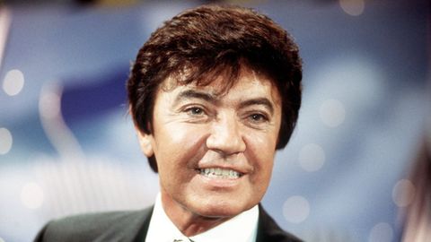Rex Gildo: Vor 25 Jahren kam der Schlagerstar tragisch ums Leben | STERN.de