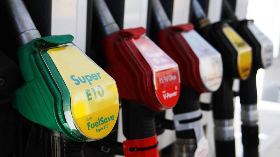 Spritpreise steigen wieder: Diesel und Benzin teurer | STERN.de