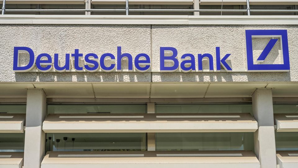 Lübeck: Hunderte Schließfächer in Deutscher Bank aufgebrochen | STERN.de